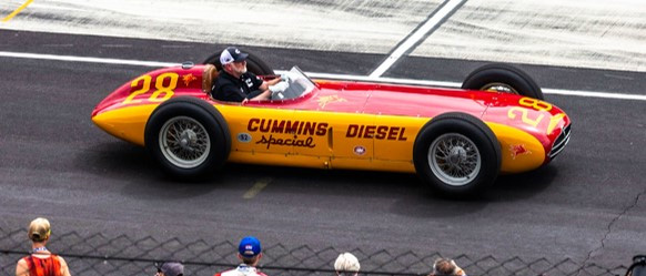 Knowledge Hub US.Cummins 100 Years of History